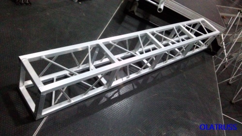 B250 small fair truss